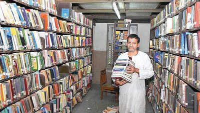 Meet the librarian who knows bookshelves like back of his hand ...