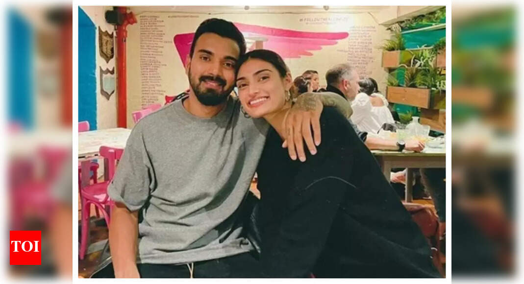 KL Rahul reacts to girlfriend Athiya Shetty’s latest pictures on ...