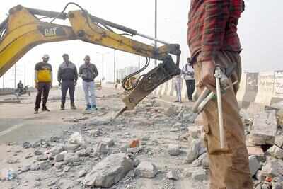 Tents gone, but Tikait’s ‘thanks’plans hold up DME opening | Ghaziabad News - Times of India