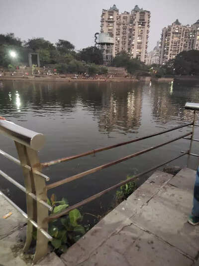 unsafe railing - Times of India
