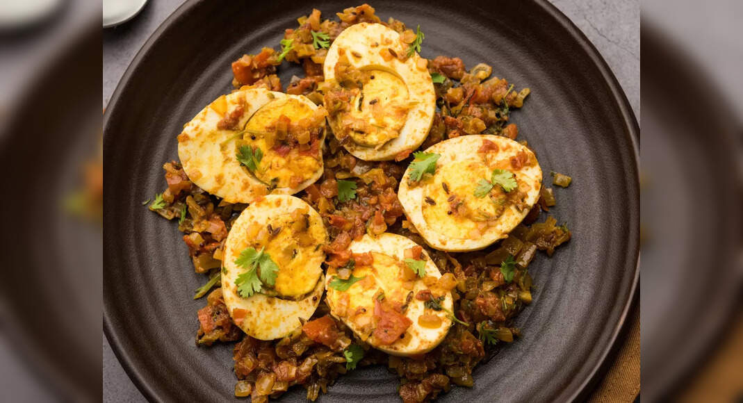 Egg Chilli Dry Recipe: How To Make Egg Chilli Dry At Home | Homemade ...