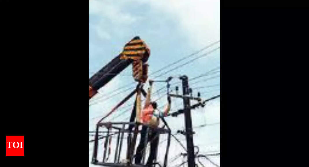 Kerala: KSEB to give due recognition to workers who die on duty ...