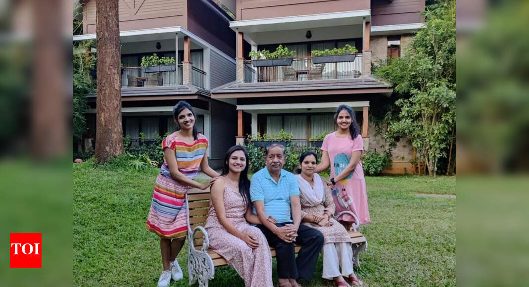 Kannadati actress Ranjini Raghavan enjoys a vacation with family ...