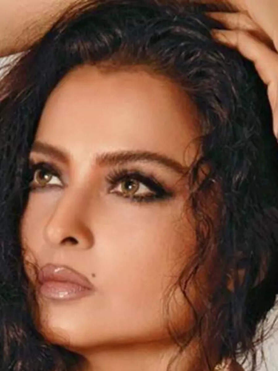 This is how Rekha manages to look so young at 67! | Times of India
