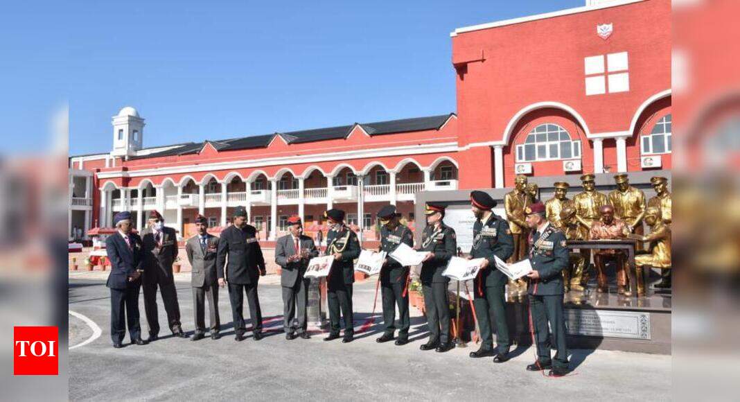 1971 batch of IMA reunites at academy after 50 years, relives memories ...