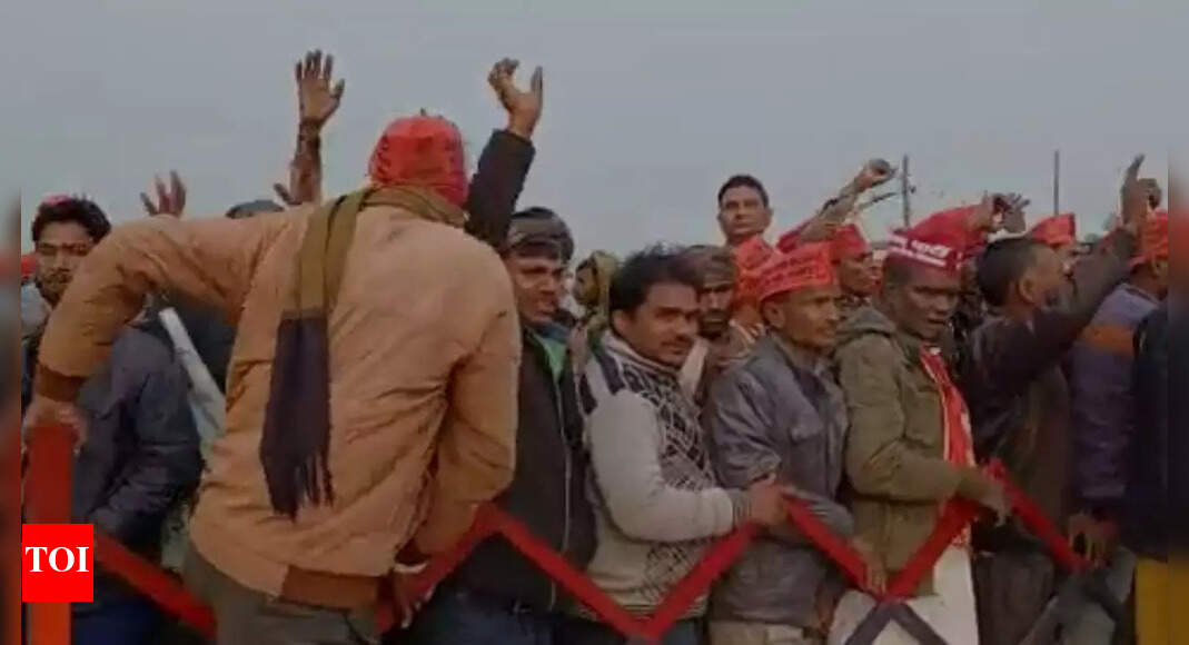 Nishad Party supporters protest for reservation in Lucknow | Lucknow ...