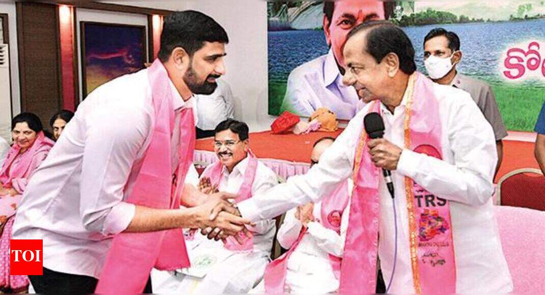 Paddy row: TRS to hold protests across T | Hyderabad News - Times of India