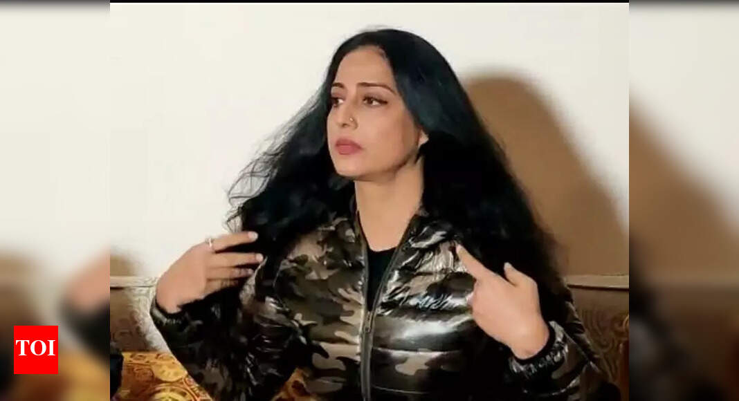 Actress Mahie Gill lands in Chandigarh to support political candidate ...