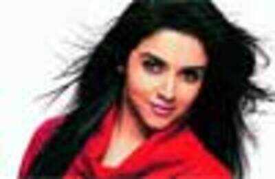 Asin's attitude killing her? | Hindi Movie News - Times of India
