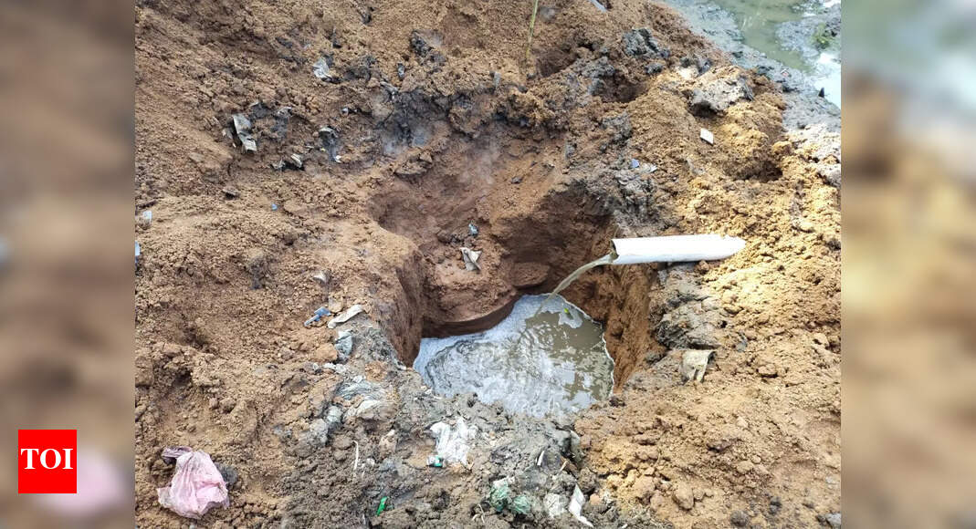 Keeladi: Ancient ring well found in paddy field near Keeladi museum ...