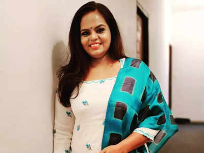 Ks Chithra: Sa Re Ga Ma Pa Keralam Li'l Champs: Mentor Manju Menon ...
