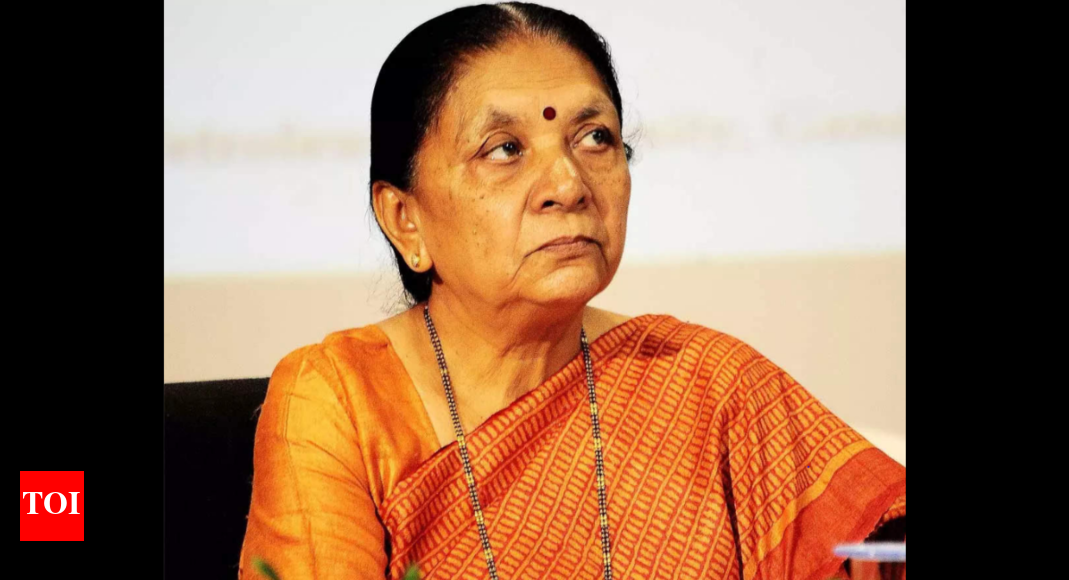 UP governor Anandiben Patel slams Agra University officials at ...