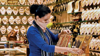 BIS checks Hyderabad jewellery outlets, takes 70 samples for HUID code ...