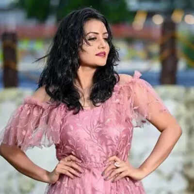 Sonali Patil | undefined Movie News - Times of India