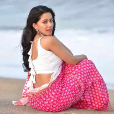 Mrinalini Ravi | undefined Movie News - Times of India