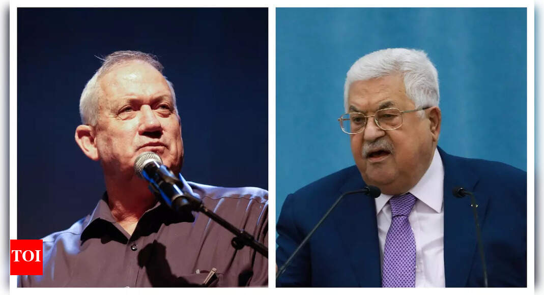 Israeli defense minister meets with Palestinian president - Times of India