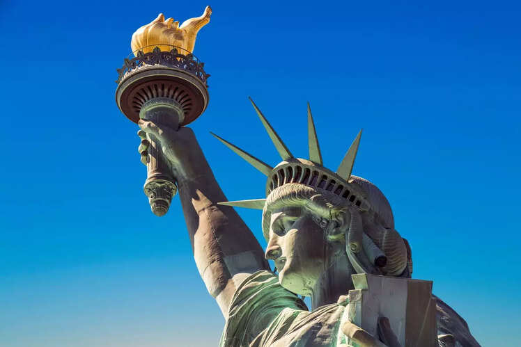 Hidden Rooms Around The World: Hidden in plain sight! Famous landmarks ...