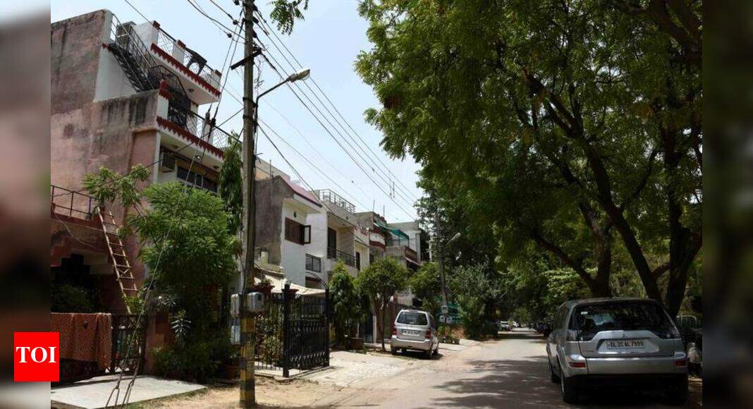 Illegal commercial activities in Sushant Lok-1 add to infra burden ...