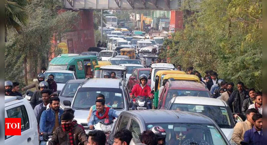 Traffic Goes Haywire As City Celebrates Ny | Lucknow News - Times of India