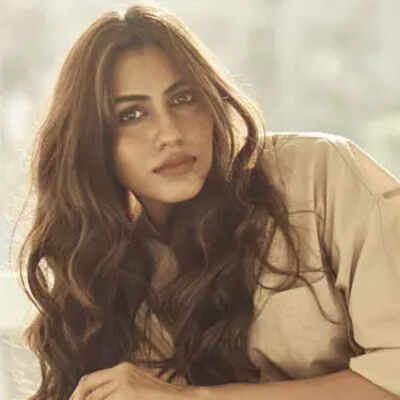 Apeksha Porwal | undefined Movie News - Times of India