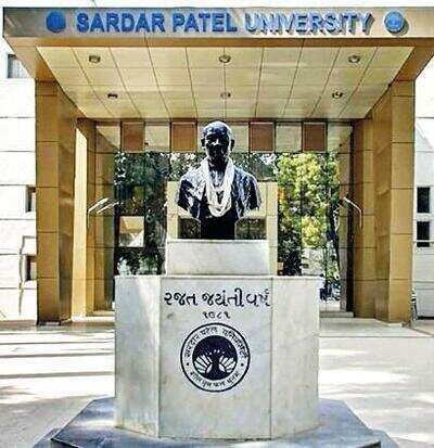 SPU suspends former CAO; in a first, blacklists audit firm | Vadodara ...