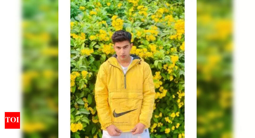 Jas Manak | undefined Movie News - Times of India