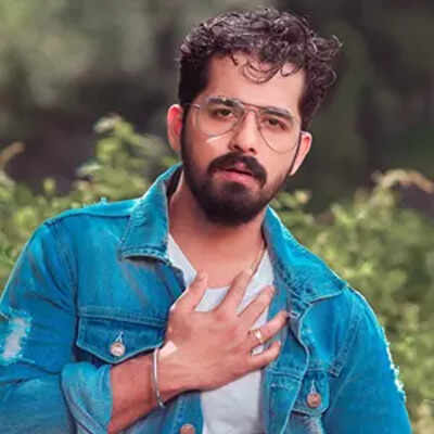 Pruthvi Ambaar | undefined Movie News - Times of India