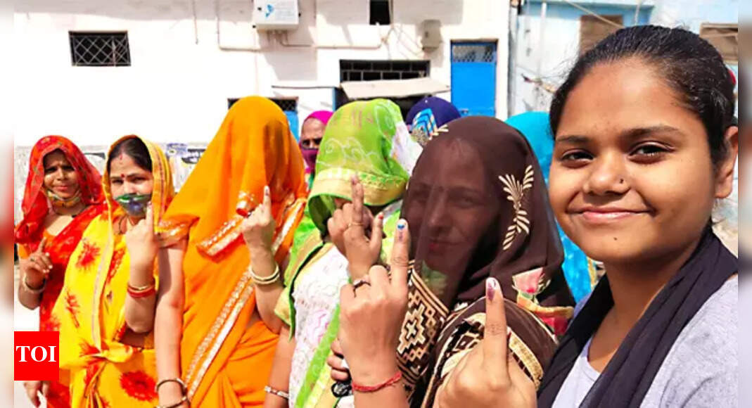 Why poll panel should return to single-day voting | India News - Times ...