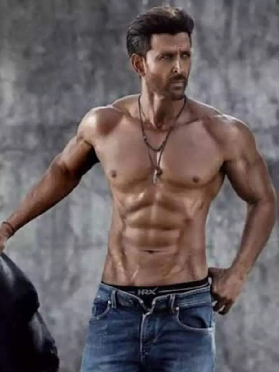 Hrithik Roshan shirtless pics | Zoom TV