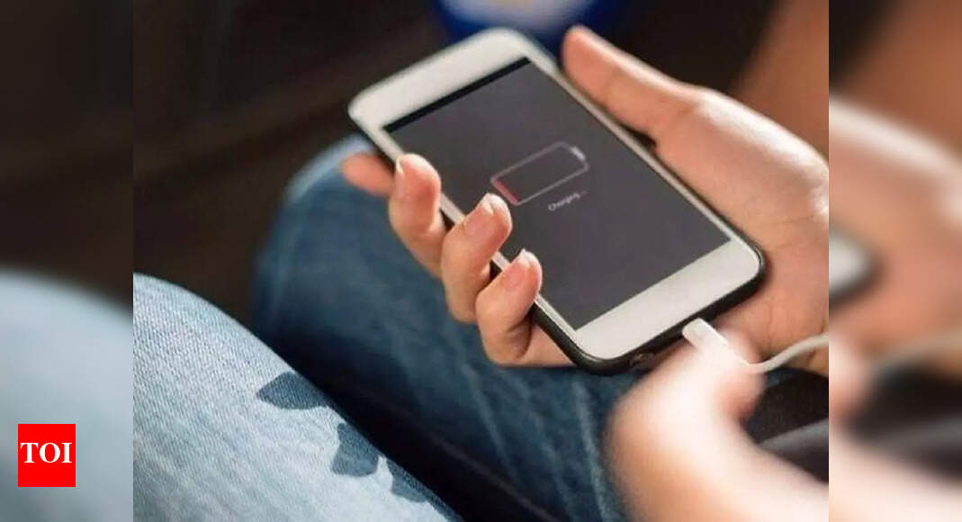 Car phone Chargers: Top Smartphone Chargers Compatible With All Vehicle ...