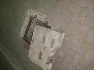 Danger on the road - Times of India