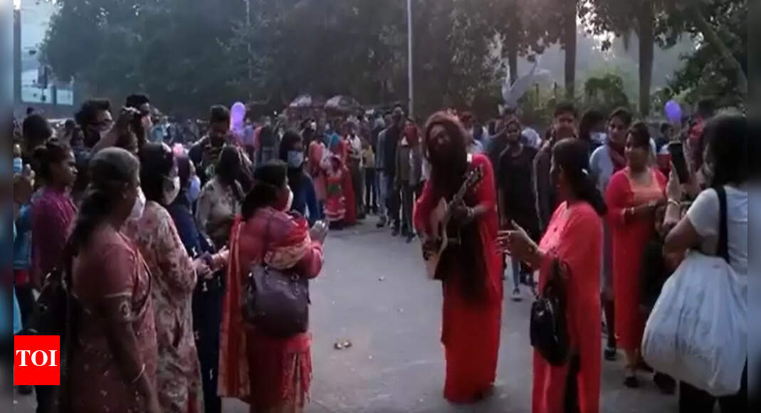 Super Singer Season 3: Contestants perform in 'street singing challenge ...