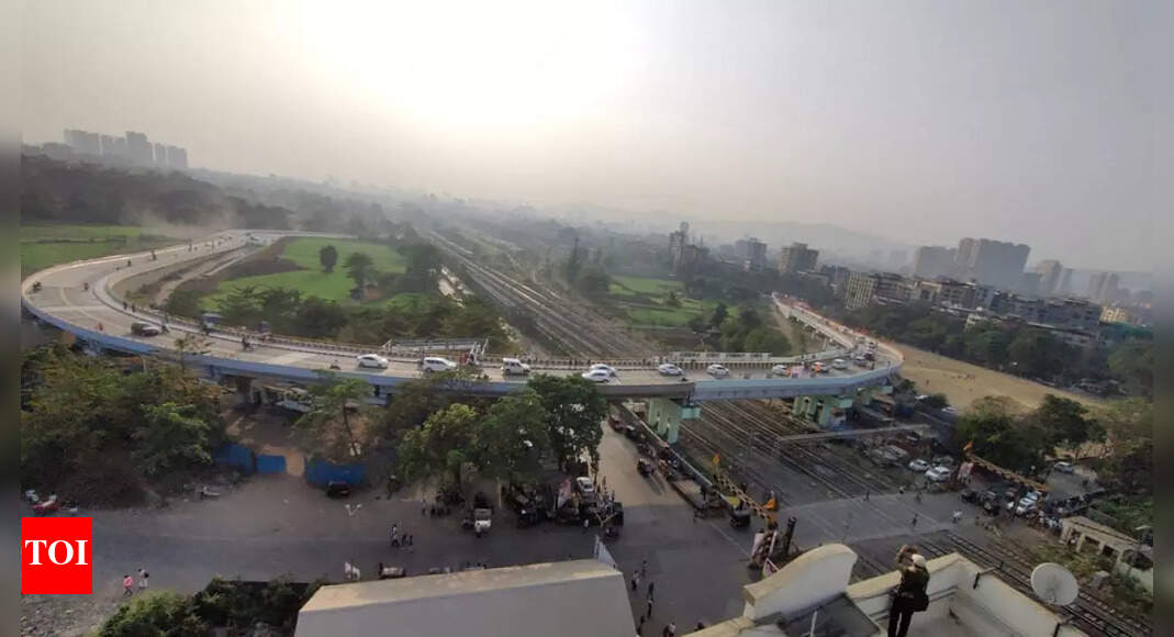 Thane: Kharegaon railway over bridge inaugurated after 2 decades ...