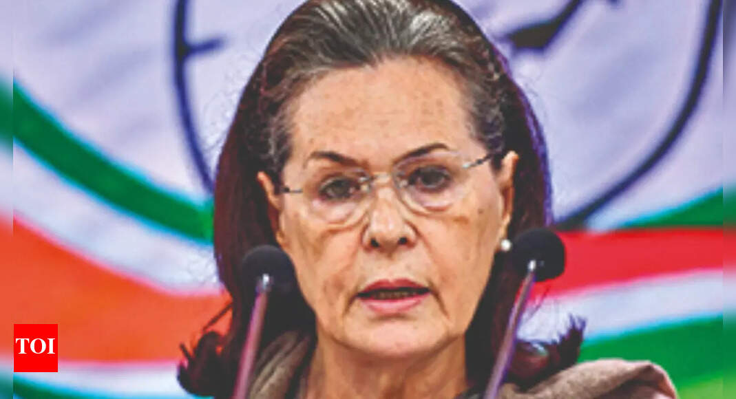 Chattisgarh: After Gehlot, now Maha Cong minister taps Sonia for ... Chattisgarh: After Gehlot, now Maha Cong minister taps Sonia for ...