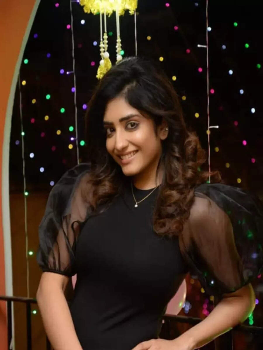 Charming looks of Manosi Sengupta | Times of India