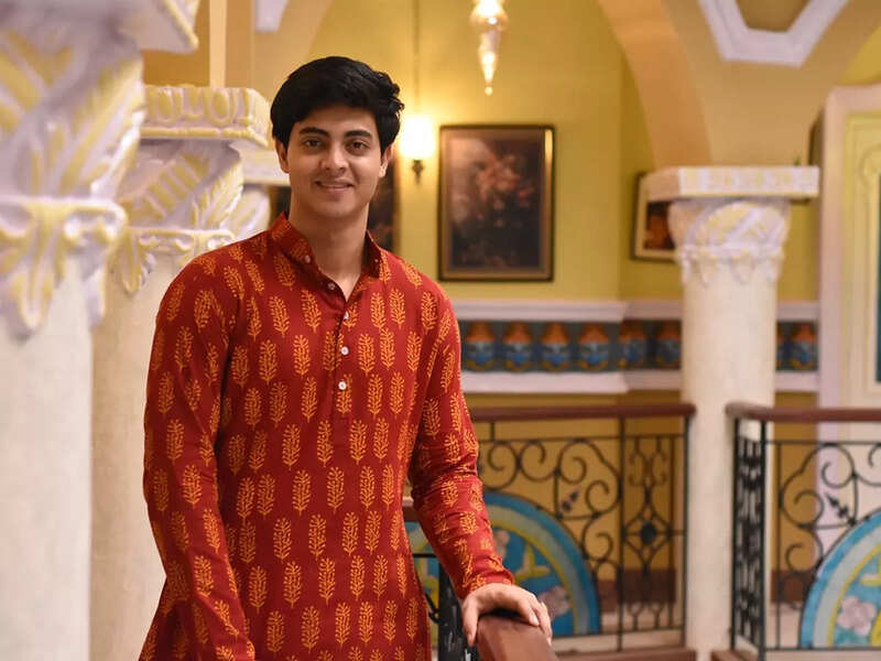 Actor Dibyojyoti Dutta to play a doctor in upcoming TV show - Times of ...