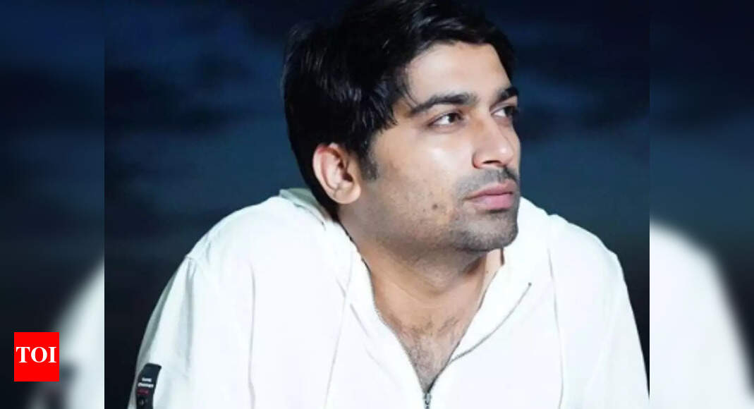 Malhar Thakar shares a glimpse of his workout, watch the video ...