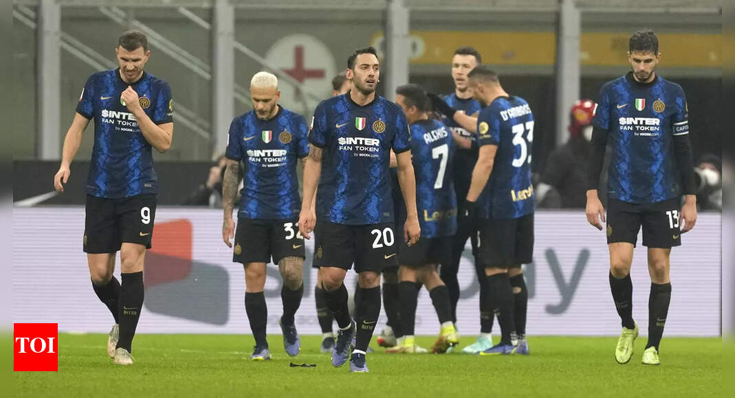 Inter Milan v Venezia at risk of postponement after COVID outbreak ...