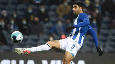 Striker Taremi returns as Iran close in World Cup finals berth ...