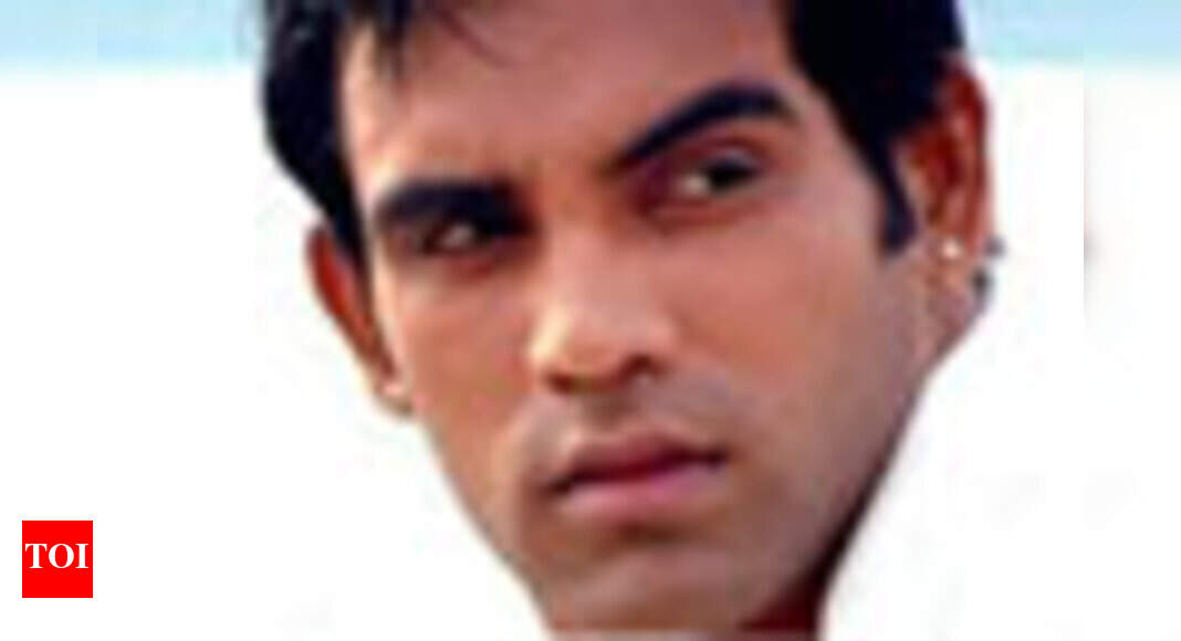 Dakssh is a shayar too! - Times of India