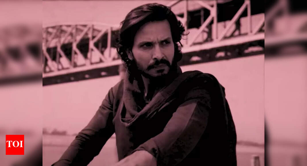 Kranti Prakash Jha reprises his role as Vijay Singh for MX Player's ...