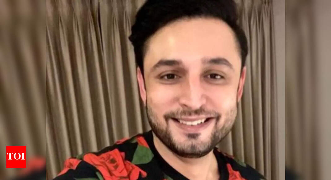 Don't miss this 'Rozy' picture of Anshul Trivedi | Gujarati Movie News ...