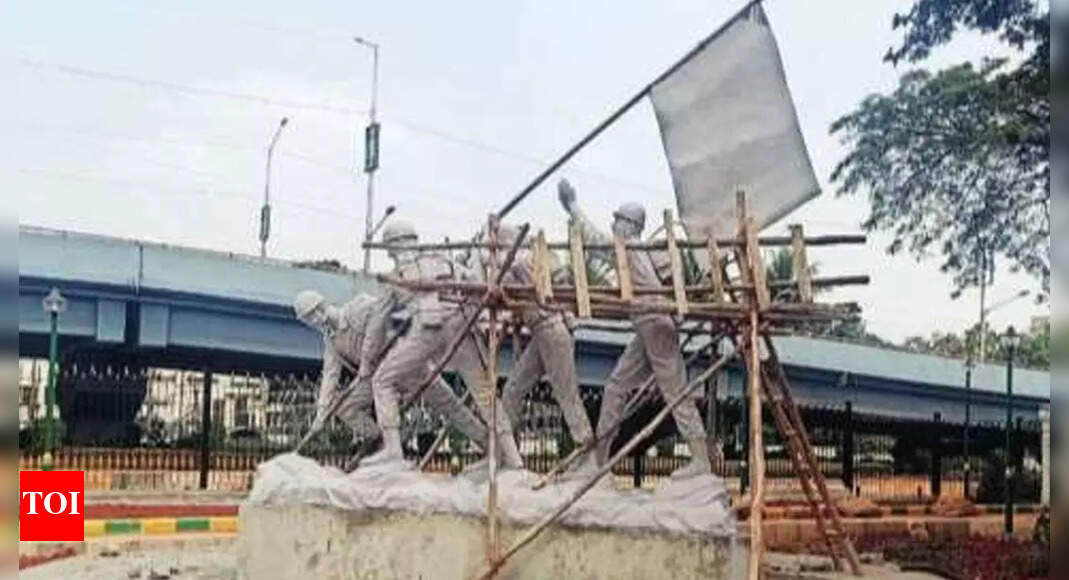 Iconic Image From World War Ii Being Replicated In Padmanabhanagar Park ...
