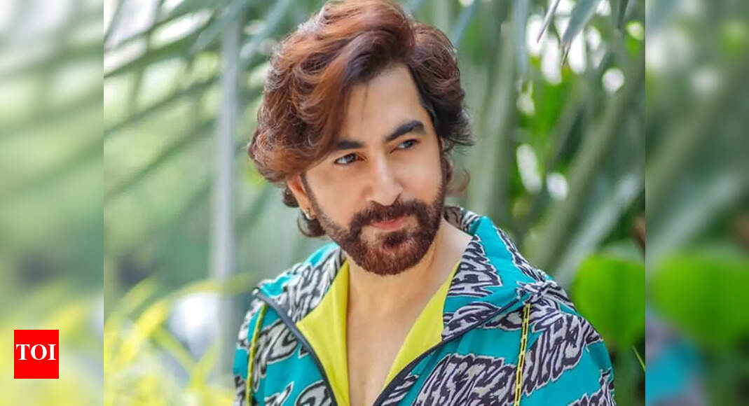 Film actor Jeet to feature in yet another non-fiction show - Times of India