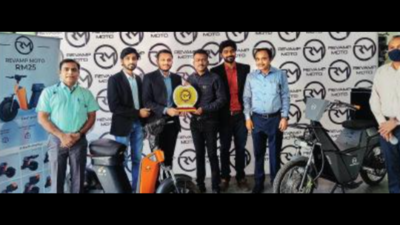 Maharashtra eyes Rs 1 lakh crore investment in electric vehicle ...