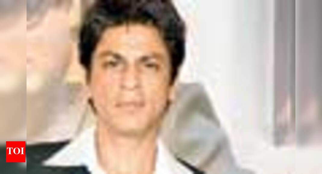 Manoj Kumar upset with Shah Rukh? | - Times of India