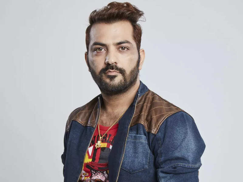 Manu Punjabi talks about his Punjabi debut with music video 'Damaad ...