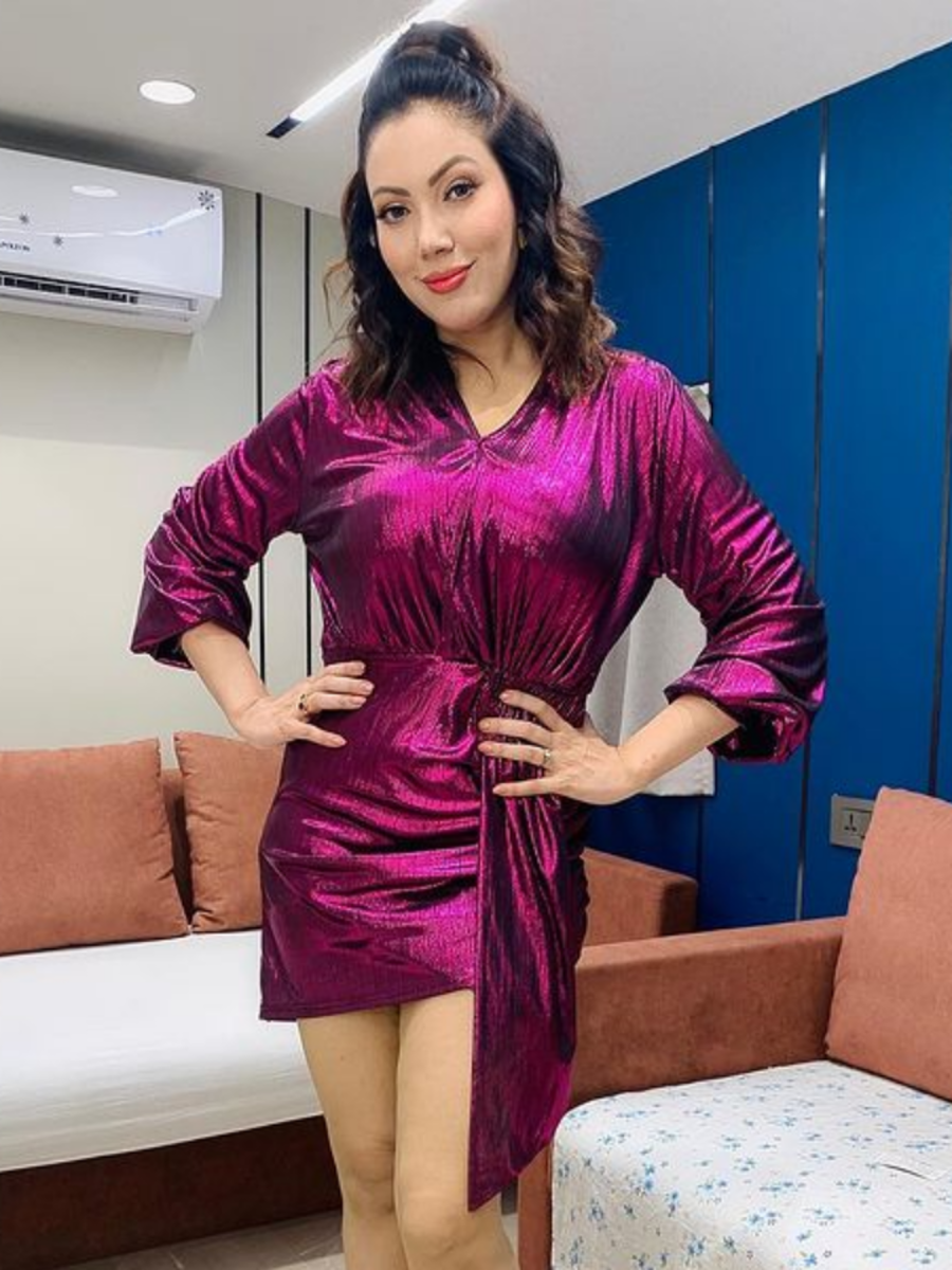 TMKOC fame Munmun Dutta's glam looks in short dresses | Zoom TV