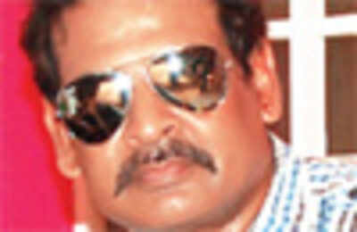 Sujit Mondal is leaving for London? | Bengali Movie News - Times of India