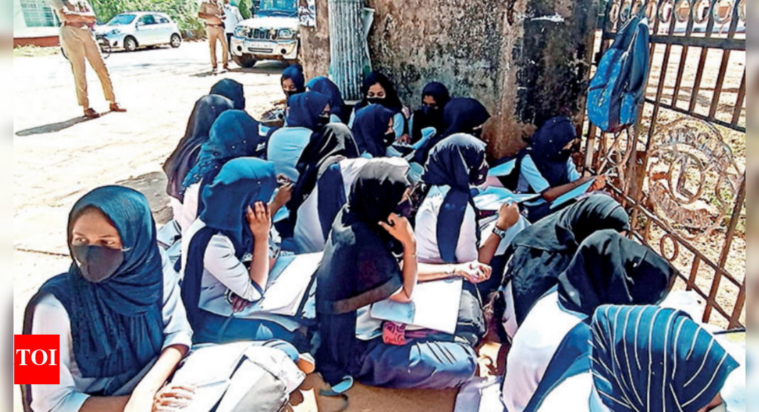 Karnataka: Students are being made pawns in political agenda, say ...